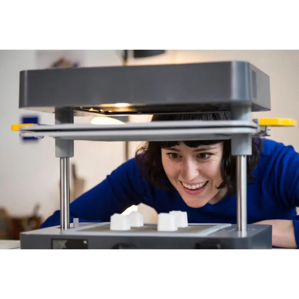 Mayku FormBox Desktop Vacuum Forming Machine EU - RobotShop